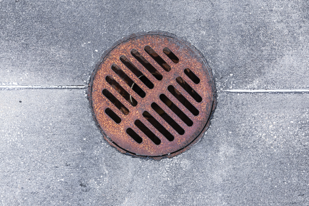 4 Signs That Your Drain Pipes Need to Be Cleaned - Engineering ...